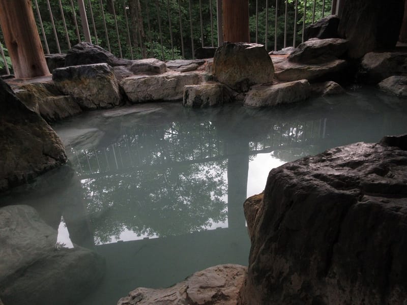 乳白色の硫黄泉、最高!内湯と外湯男女入れ替えで7つのお風呂に入れました 沙羅さんのフォト 趣味人倶楽部(しゅみーとくらぶ)